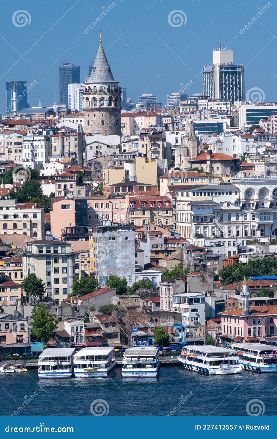 Istanbul Landscape, Eminonu And Halic Seaside, Galata Tower View ...