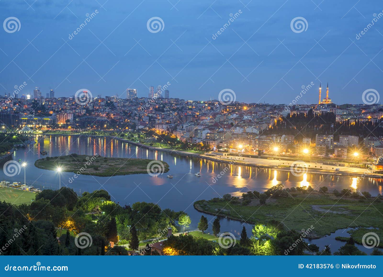 Istanbul by night stock photo. Image of tourism, cruise - 42183576