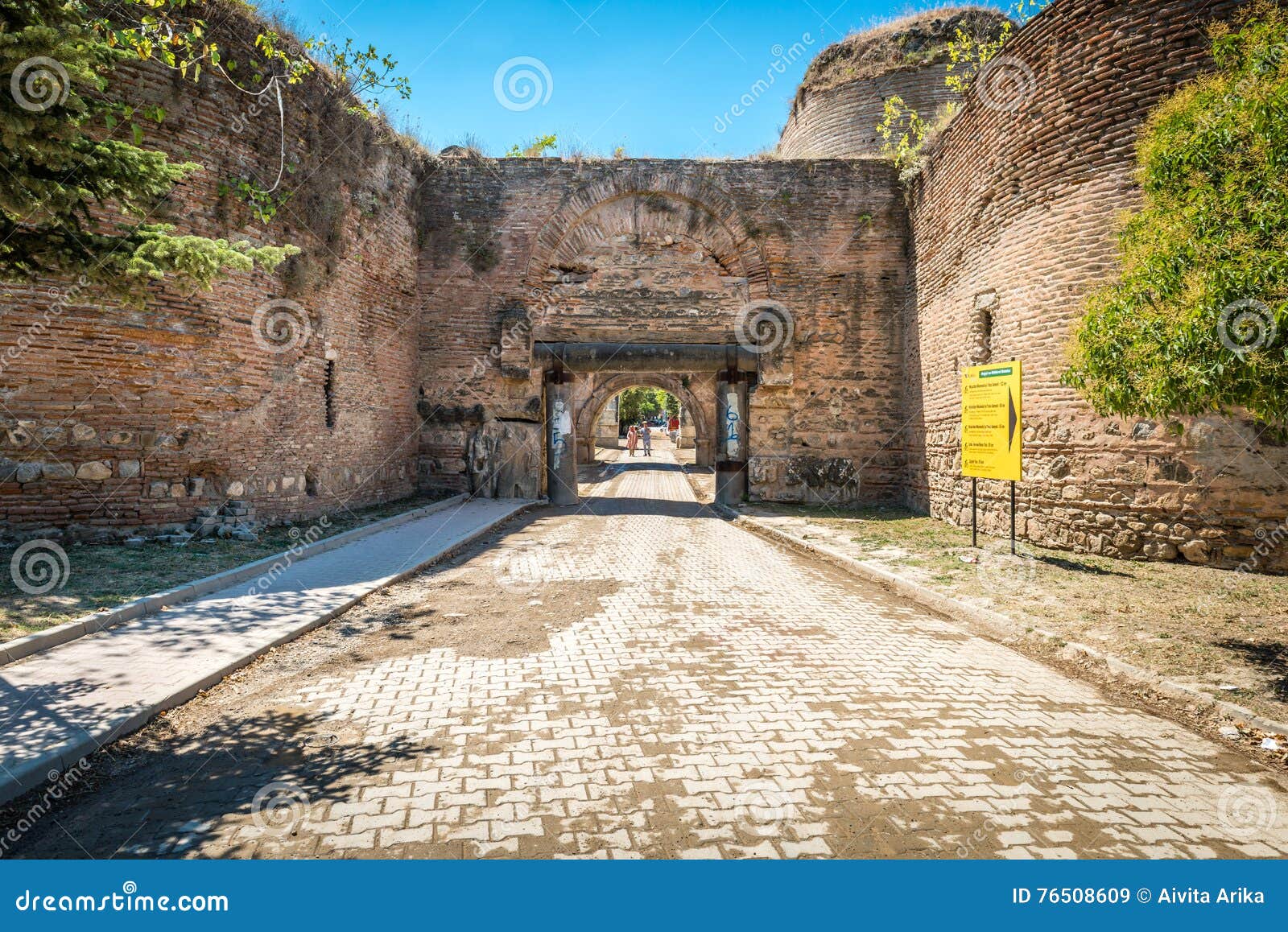Istanbul Port Av Nicea Den Forntida Staden, Iznik Redaktionell ...