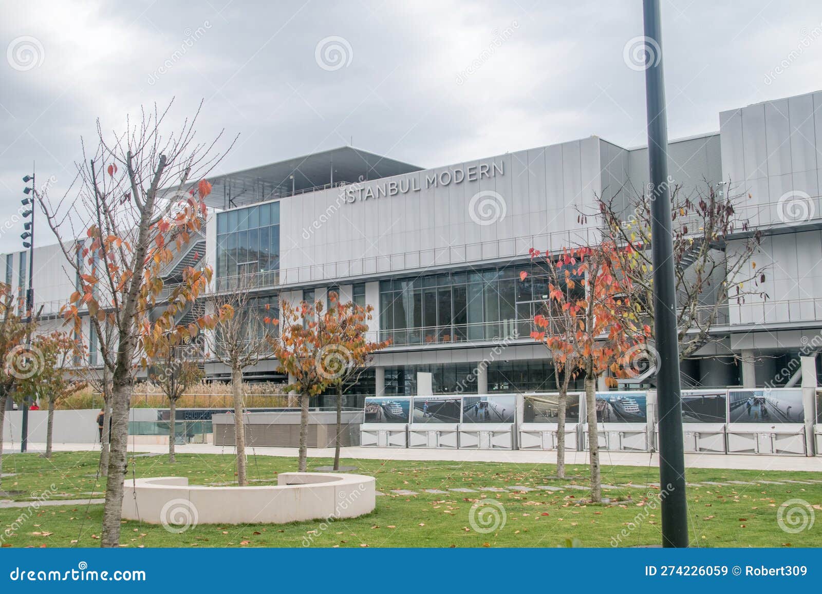 Istanbul Museum of Modern Art (Istanbul Modern Editorial Stock Image ...