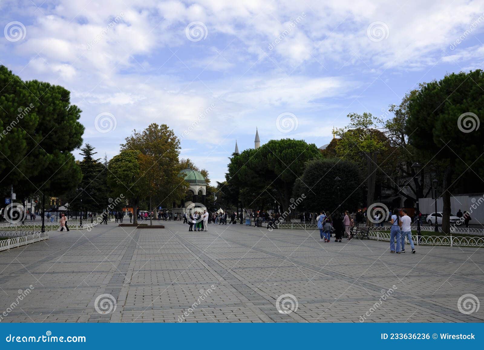 Tourists in Sultanahmet Square (Hippodrome) Editorial Photo - Image of ...