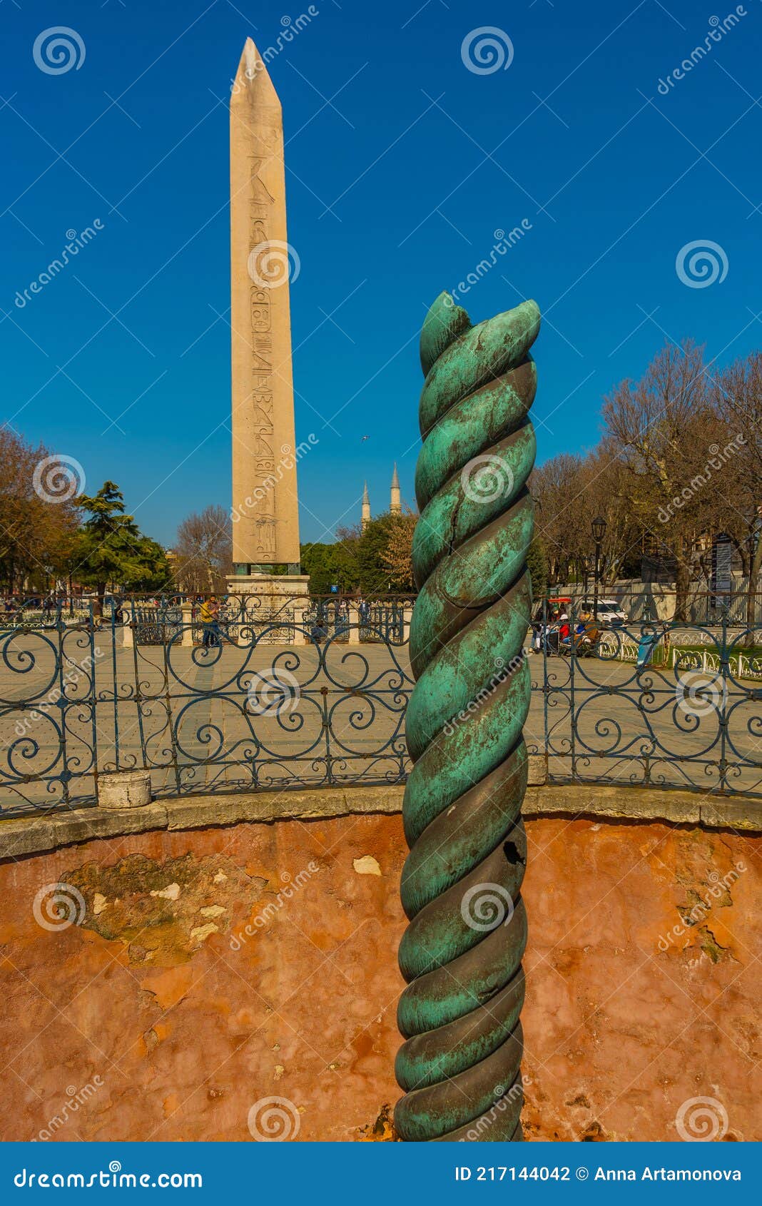 ISTANBUL, TURKEY: Snake Column and Egyptian Obelisk in Sultanahmet ...