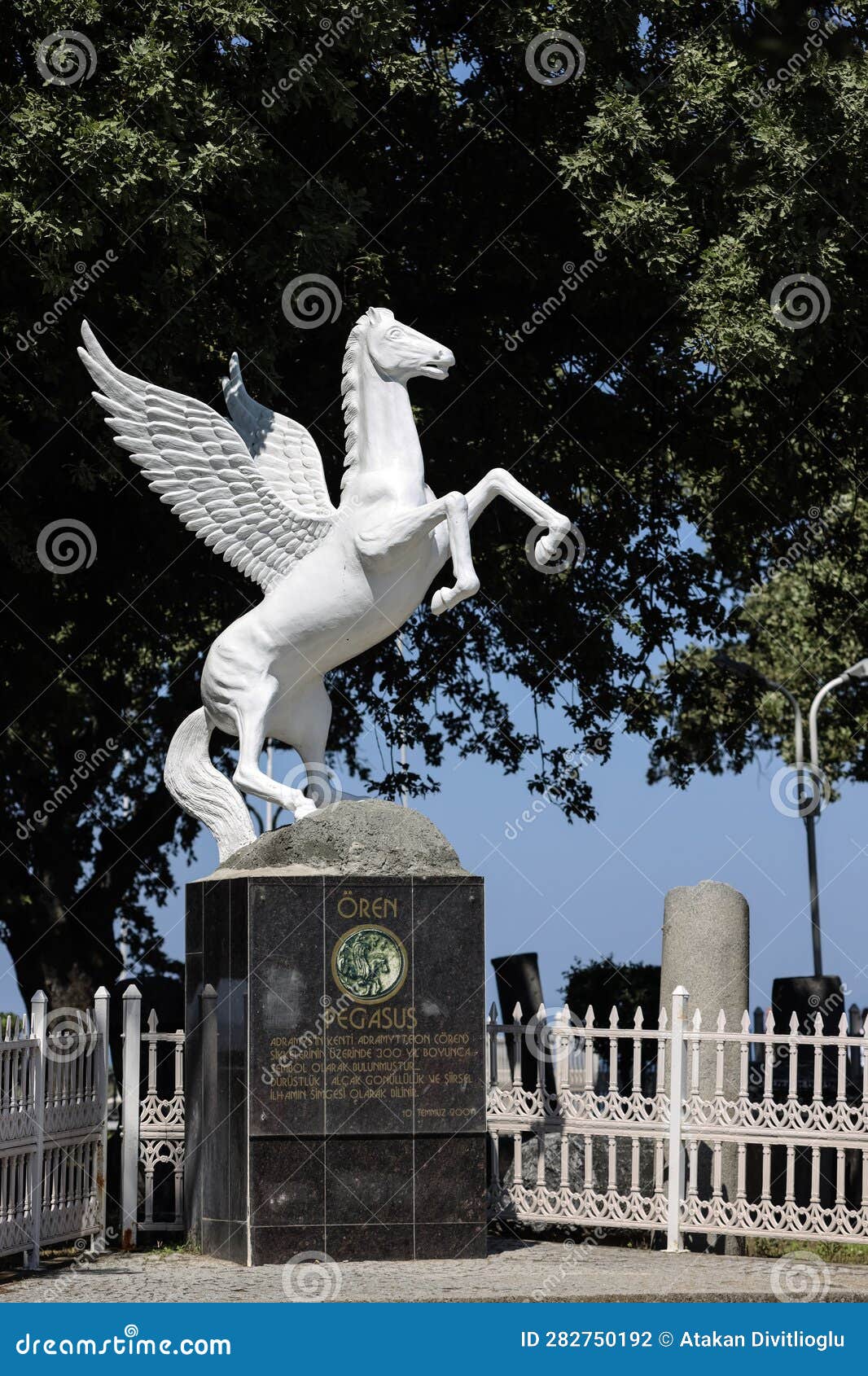25-06-2023 Istanbul-Turkiye: Pegasus Statue, Symbol of Oren Editorial ...