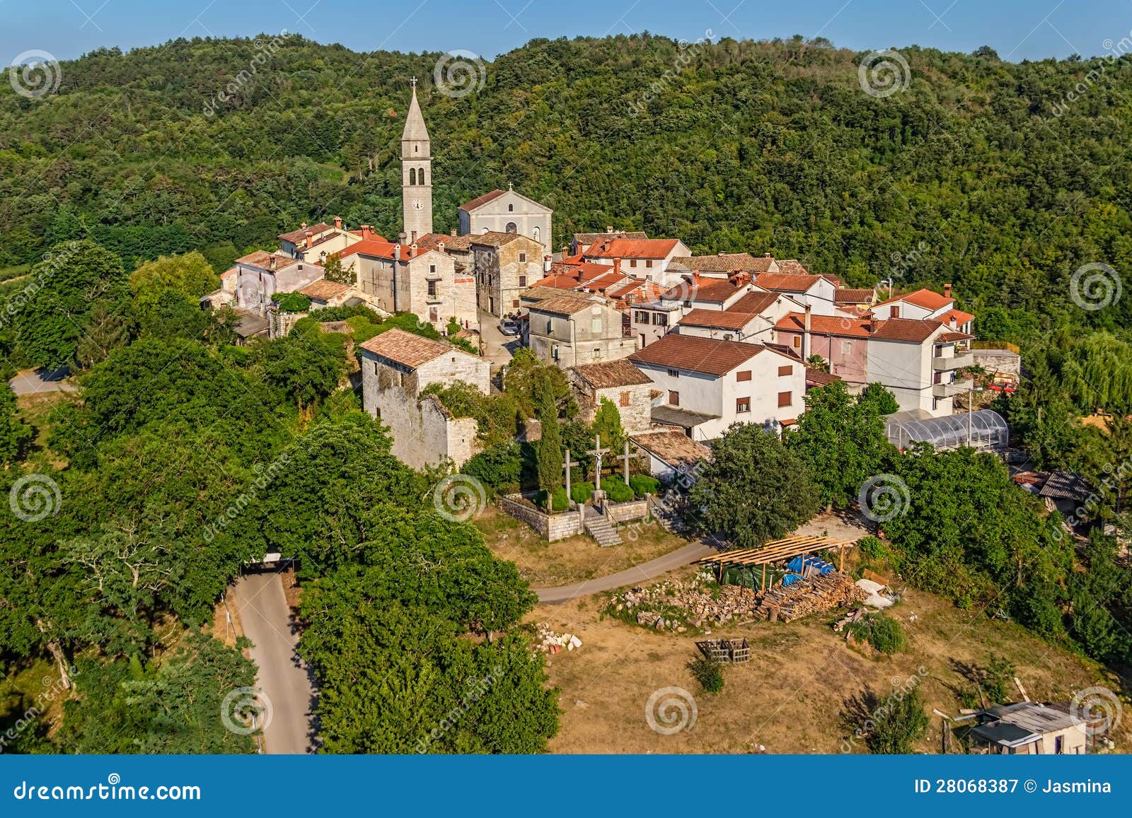 Istria - Beram image stock. Image du tour, forêt, attraction - 28068387