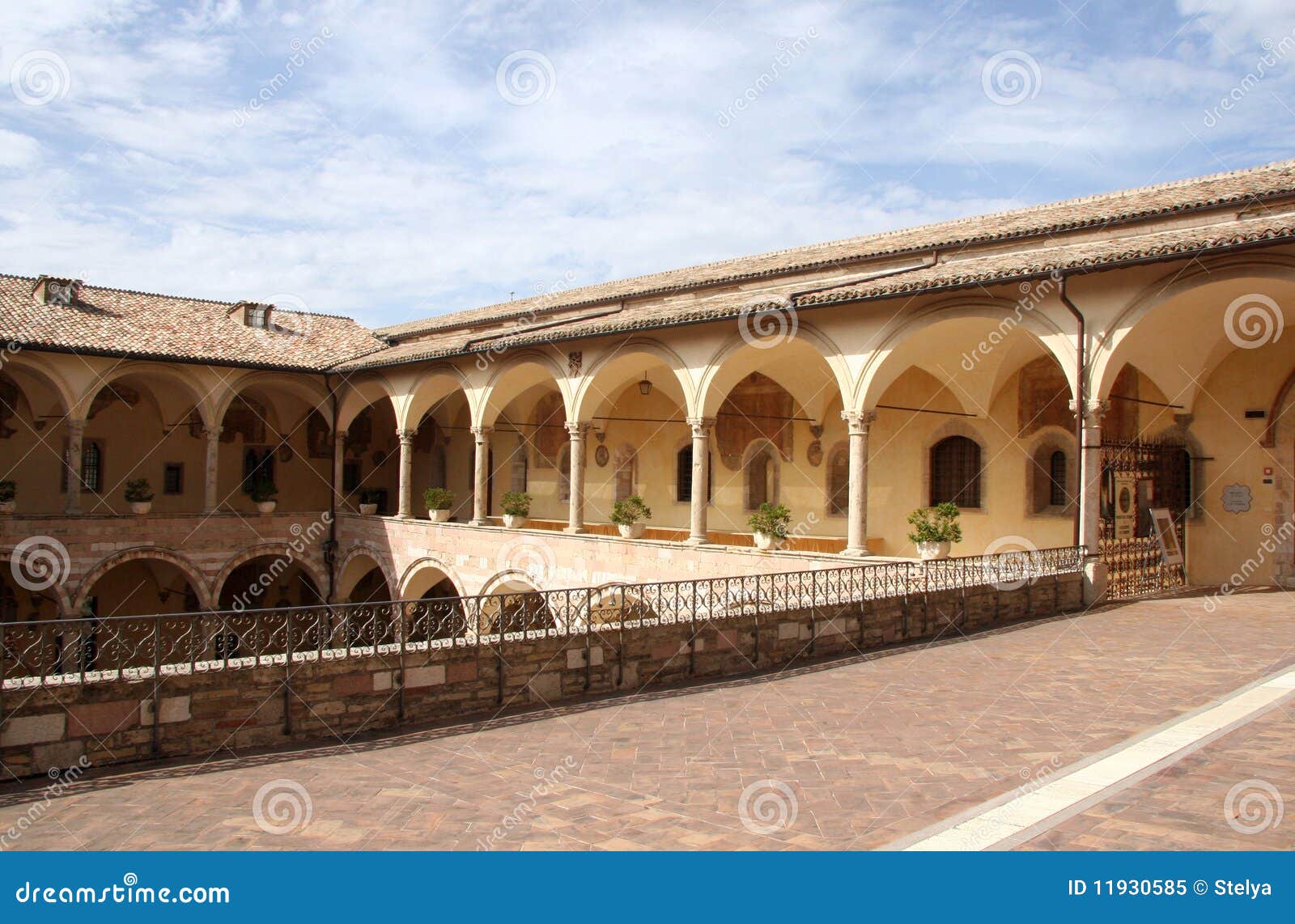 Italian Architecture Arcade - Assisi Italy Stock Image - Image of ...