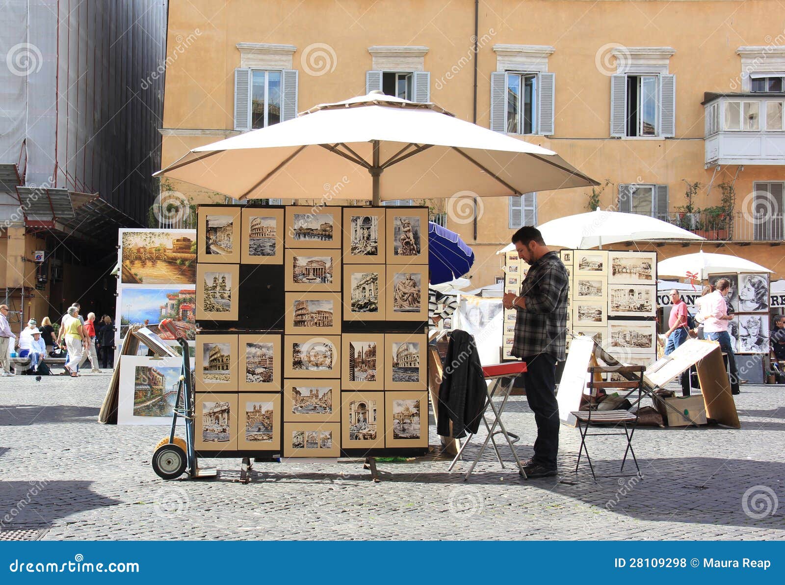 Italian Art Vendor editorial stock photo. Image of restaurant - 28109298