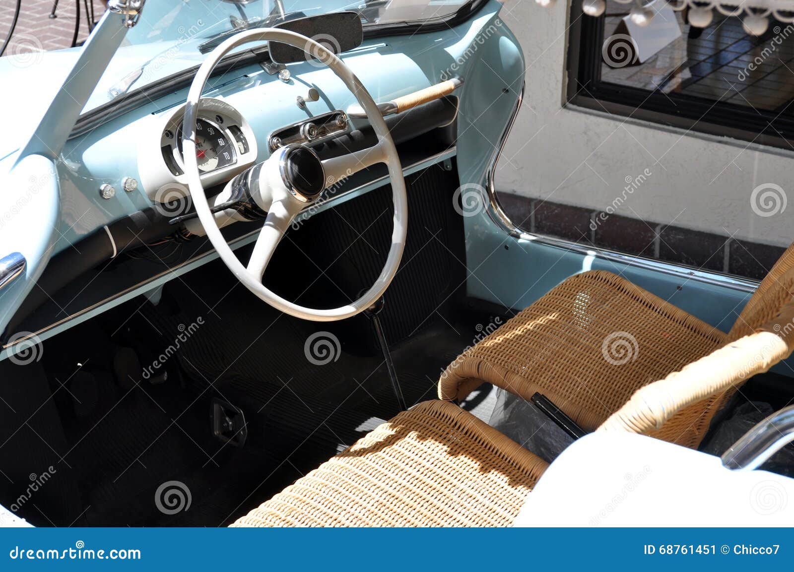 Italian Classic Car Interior Stock Image - Image of hand, commerciale ...