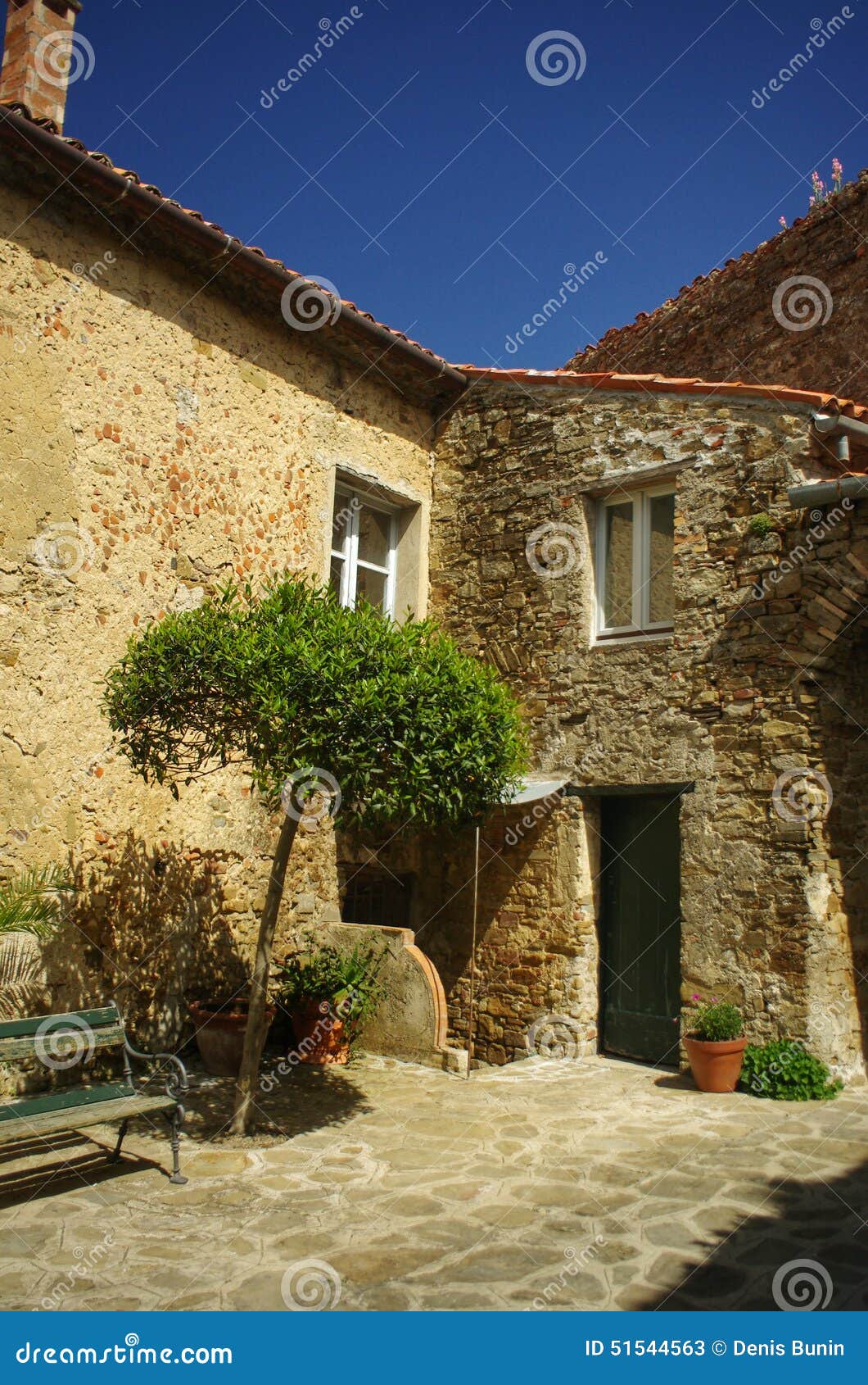 Italian courtyard stock image. Image of culture, house - 51544563