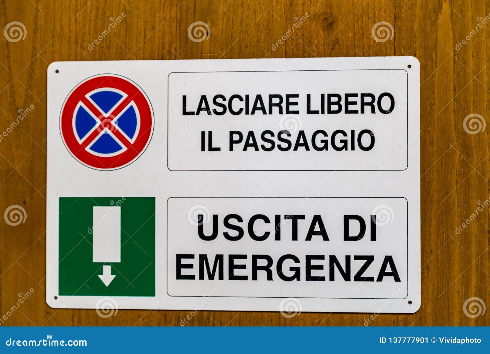 Italian Emergency Exit Sign Stock Image - Image of signboard, clear ...