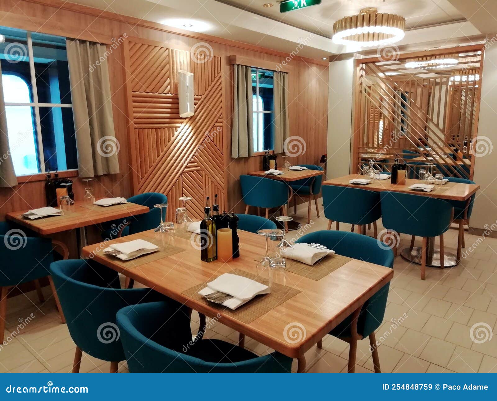 Italian Fine Dinning Restaurant Table Setting Up Stock Image - Image of ...