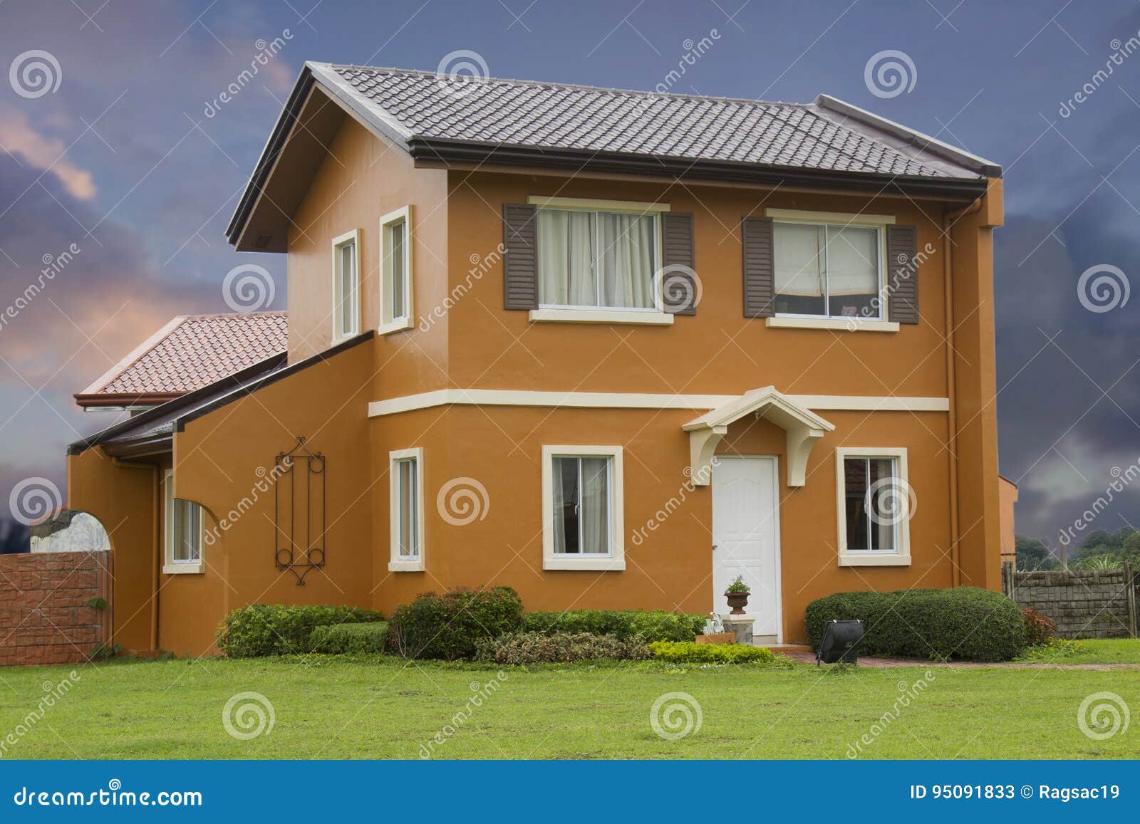 Italian house model stock image. Image of manila, hollow - 95091833