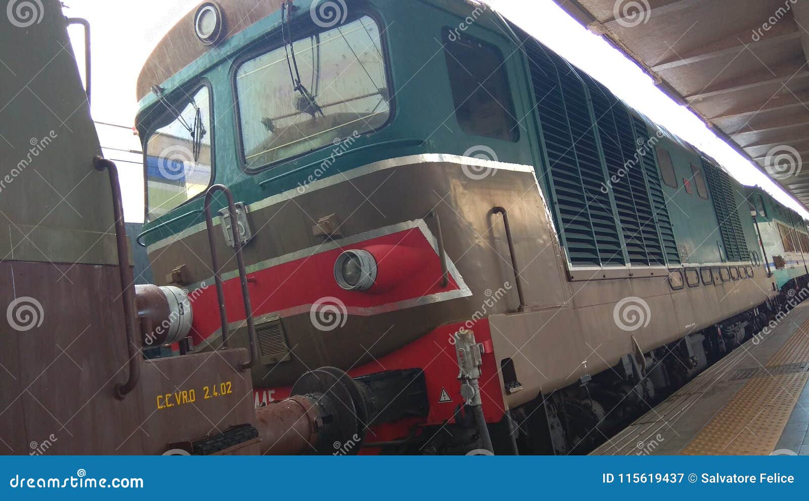 Italian old train editorial photography. Image of train - 115619437