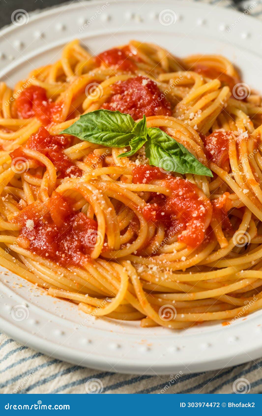 Italian Spaghetti Al Pomodoro Pasta Stock Photo - Image of dinner, food ...