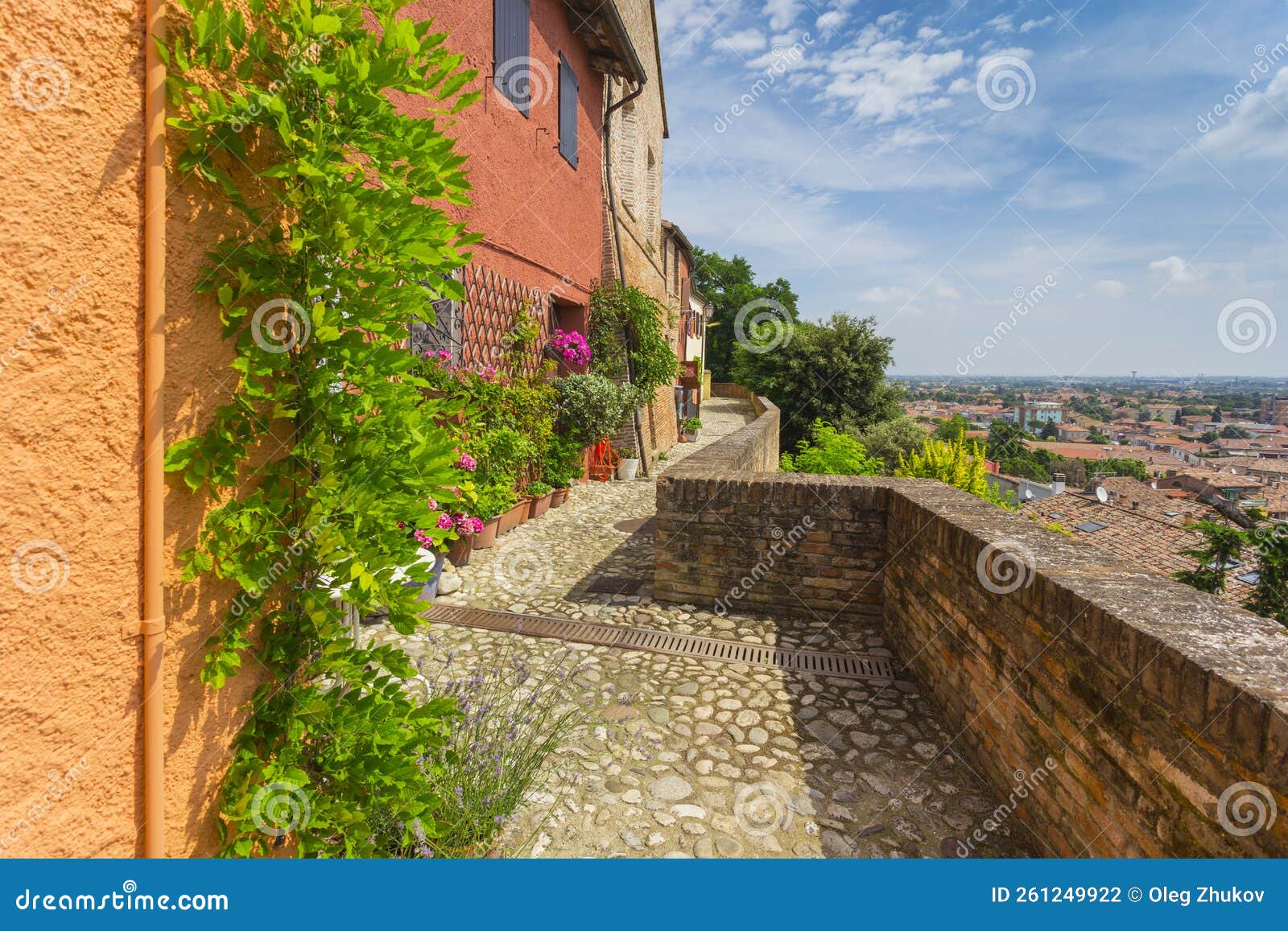 Italian Street in a Small Provincial Town of Tuscan Editorial ... Italian Street in a Small Provincial Town of Tuscan Editorial ...
