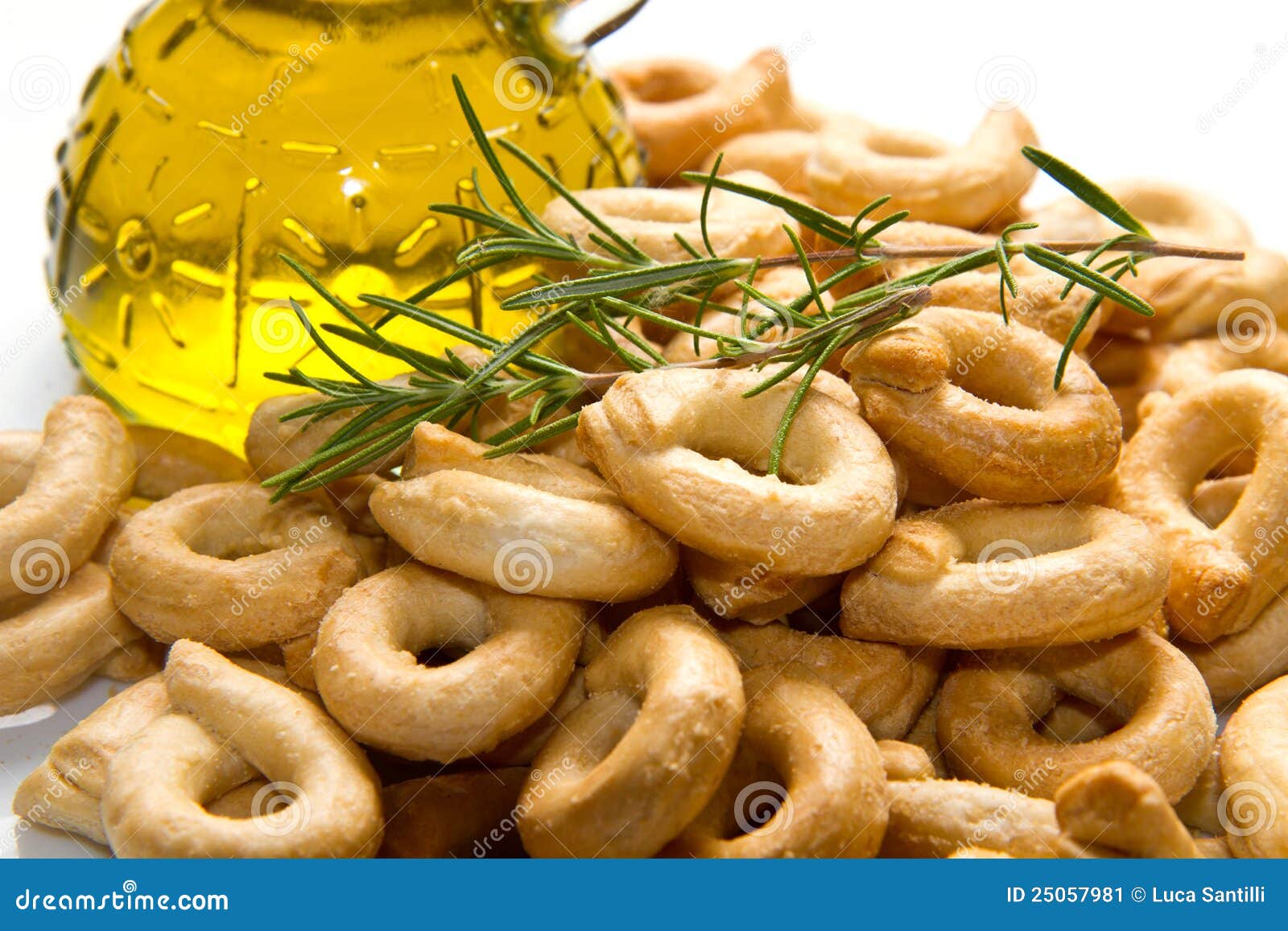 Italian taralli stock image. Image of crunchy, baking - 25057981