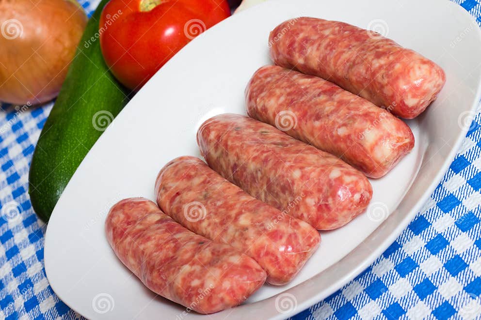 Italienische Wurst stockbild. Bild von nahrung, grill - 27596521