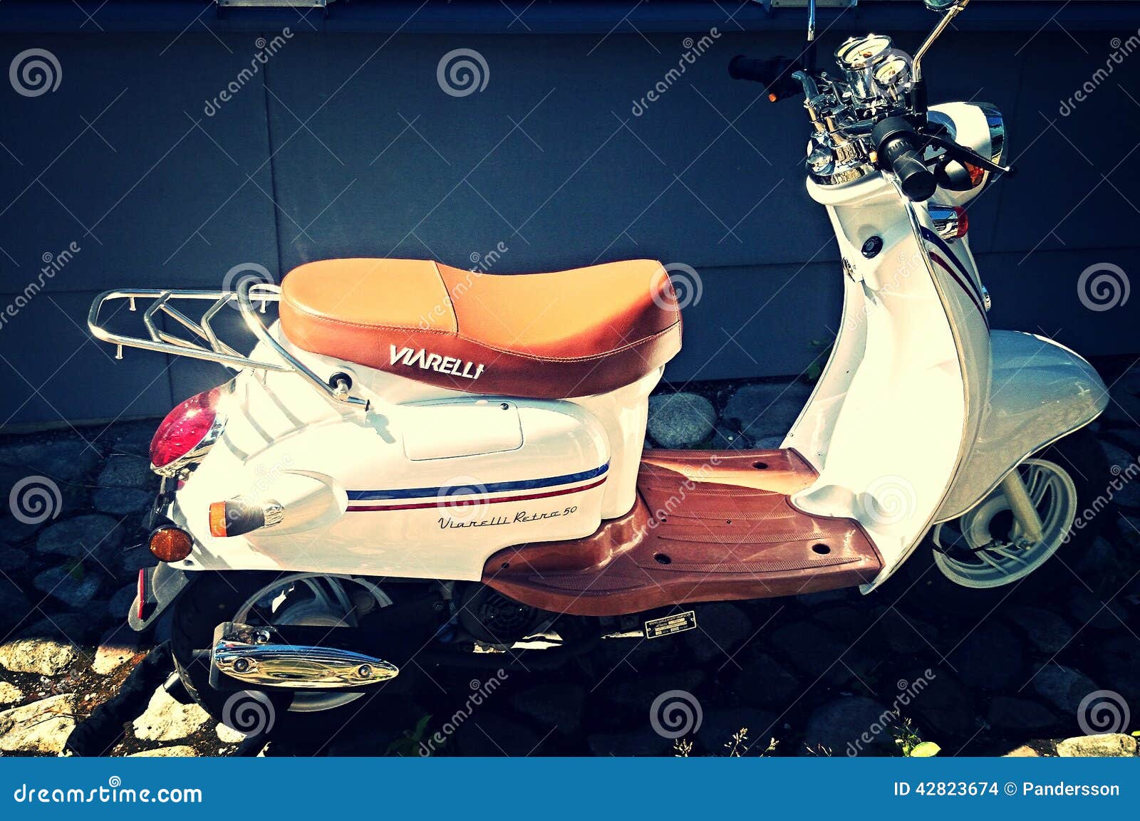 Italy vespa editorial stock image. Image of vespa, wheel - 42823674