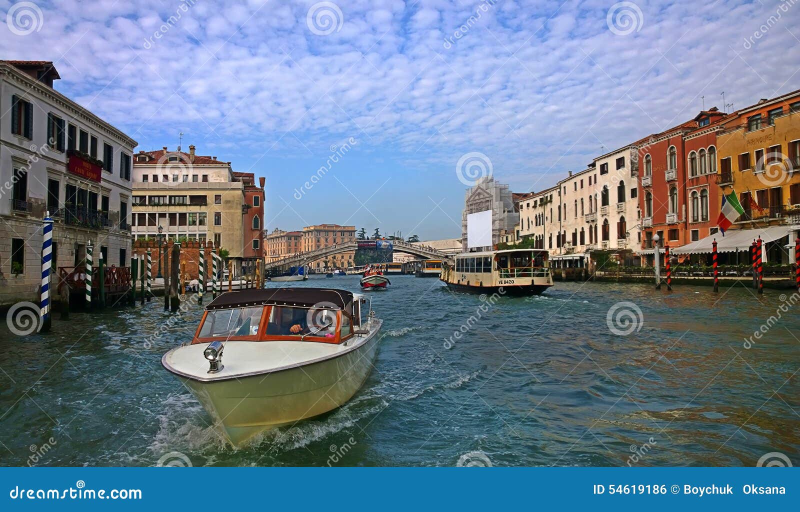Italy. Walk through the Streets and Canals of Venice Editorial Photo ...