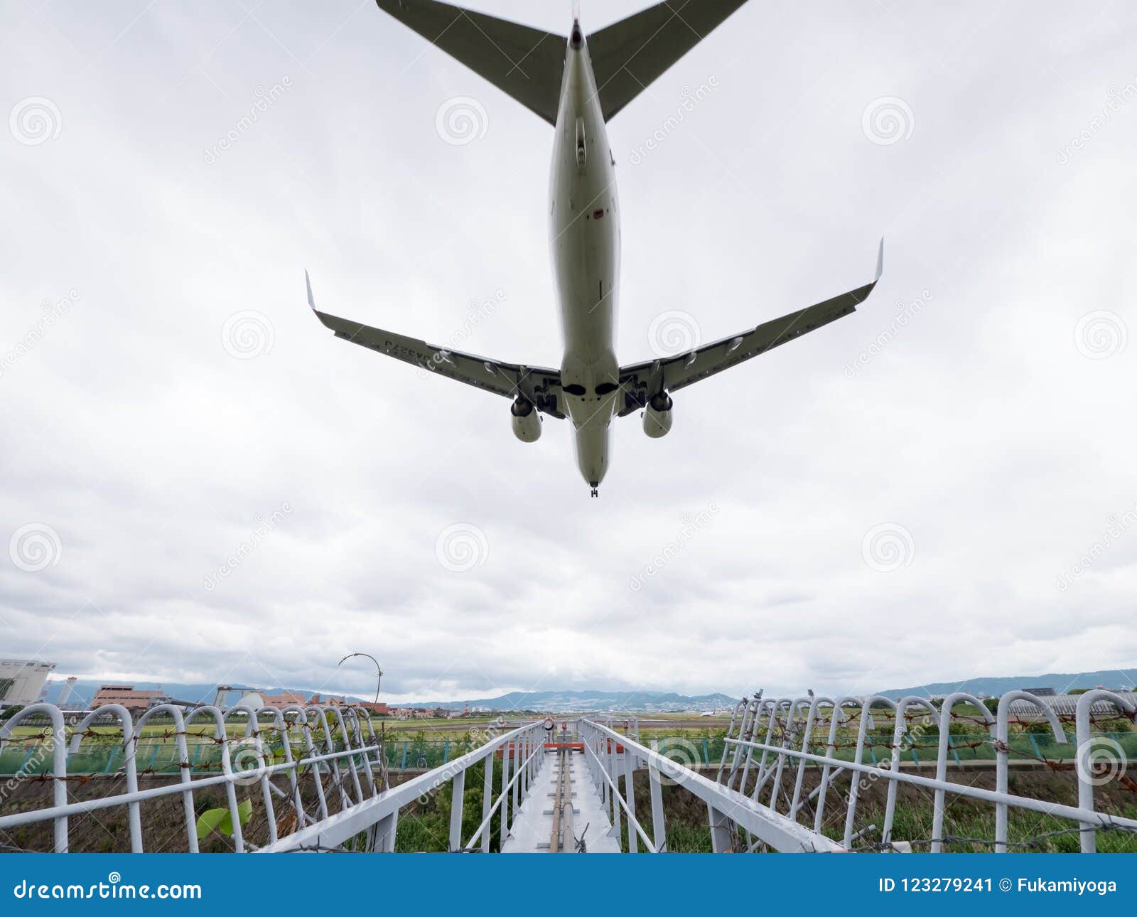 Itami Airport in Japan editorial photo. Image of landscapen - 123279241