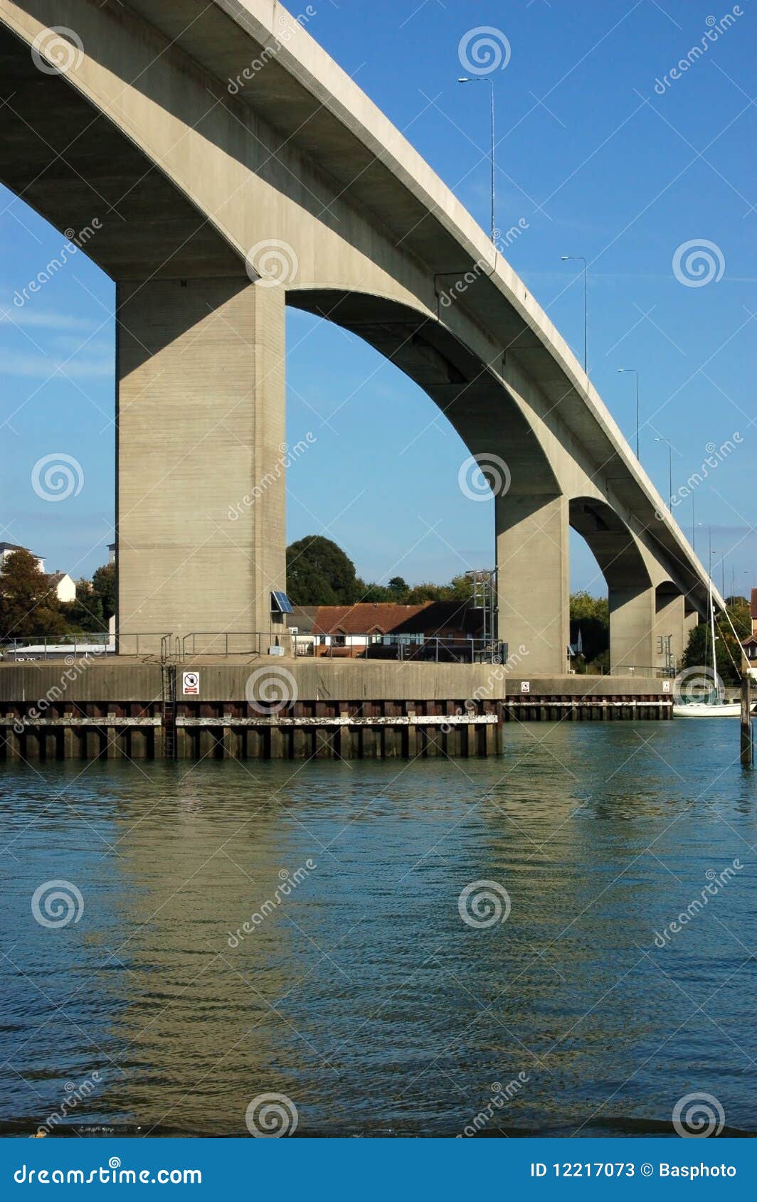 Itchen Bridge, Southampton stock image. Image of viaduct - 12217073