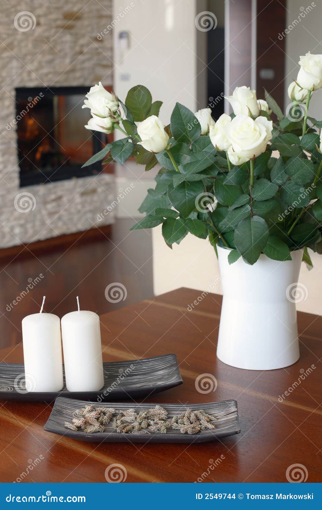 Items in Modern Living Room Stock Photo - Image of roses, vase: 2549744