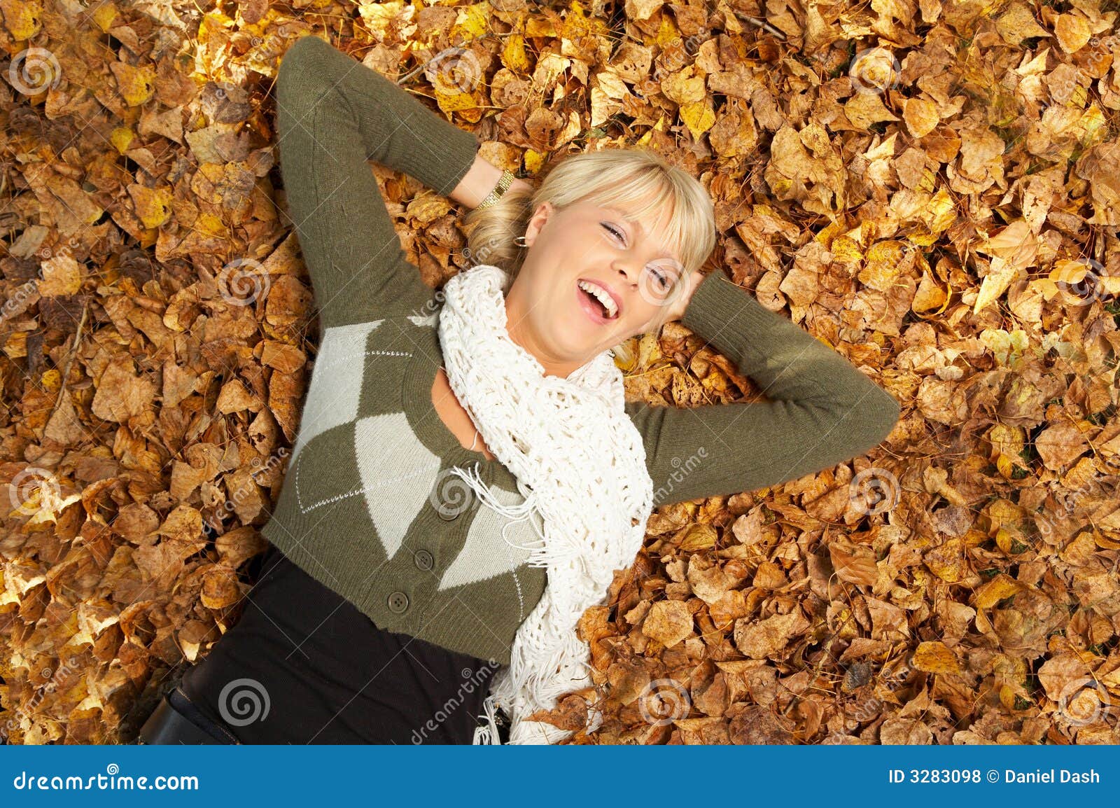 Its Autumn! stock photo. Image of outdoors, fashion, trees - 3283098