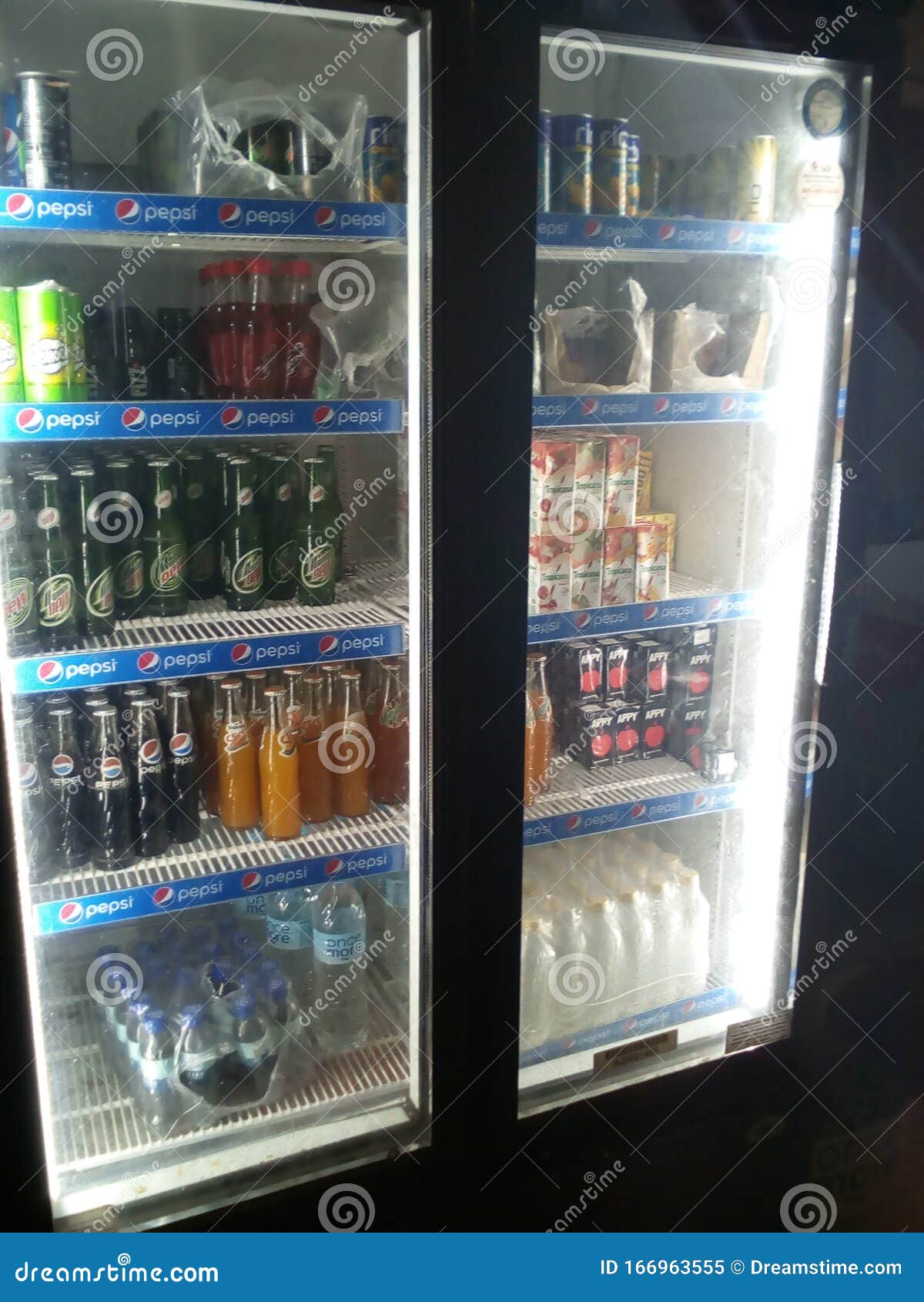 Its is a Pepsi Refrigerator Editorial Image - Image of pepsi, drink ...