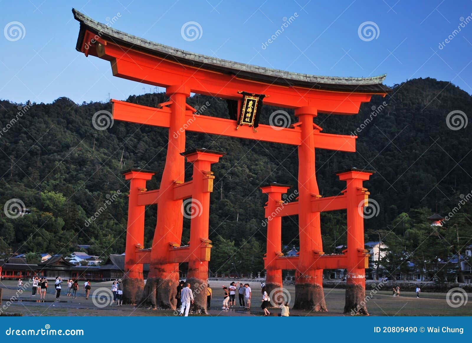 Itsukushima Shrine gate editorial image. Image of ancient - 20809490