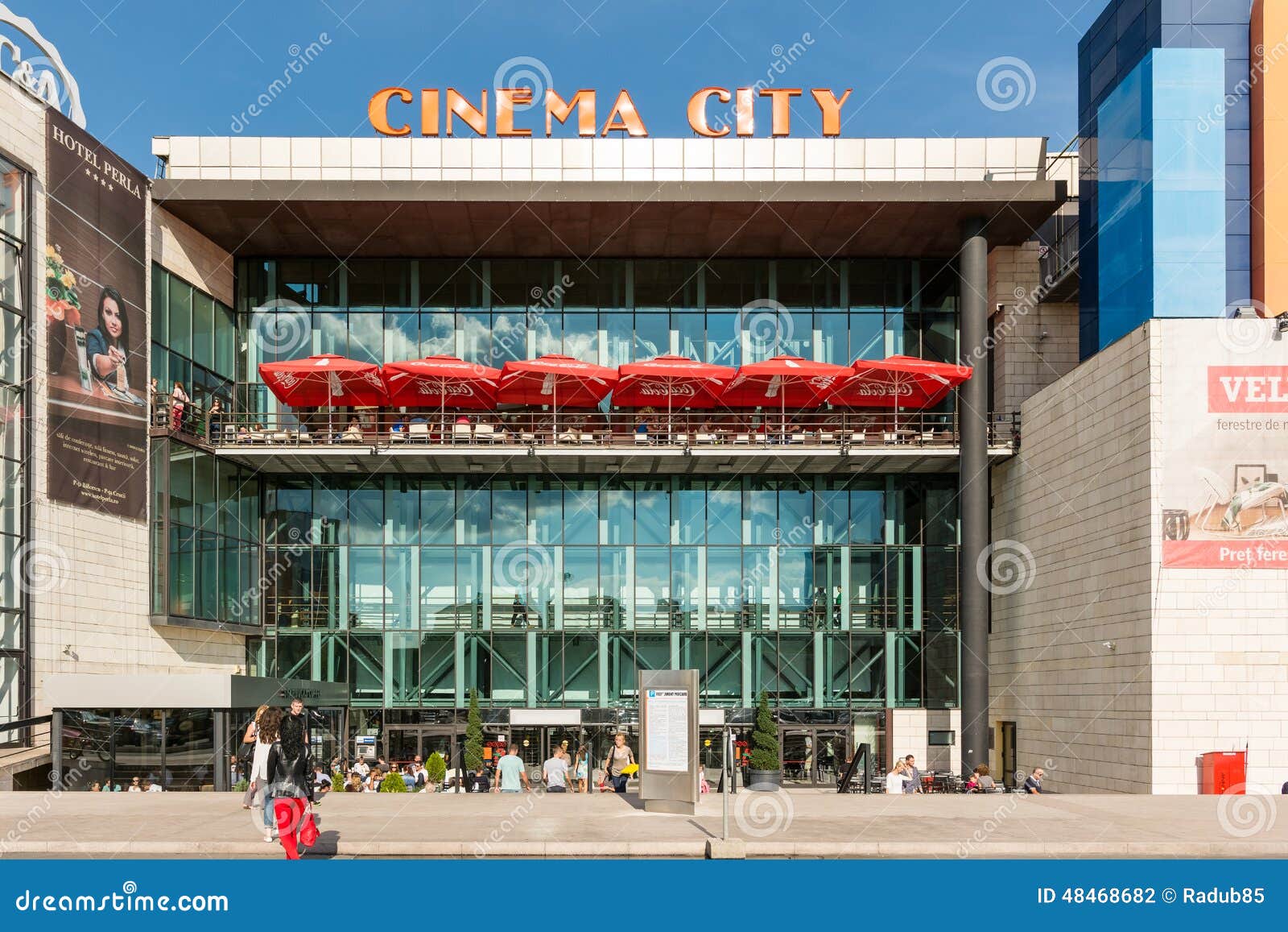 Iulius Shopping Mall Timisoara Fotografia Editorial - Imagem de ...