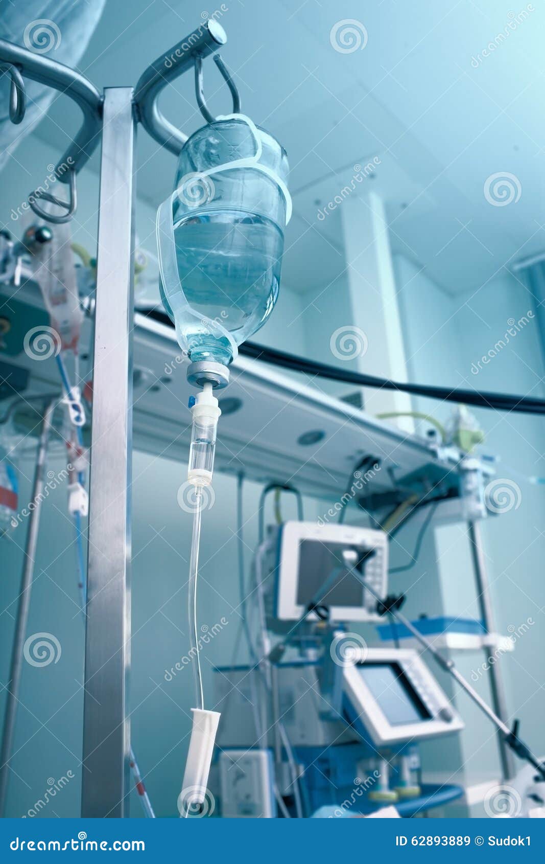 Iv drip in emergency room stock image. Image of bottle - 62893889