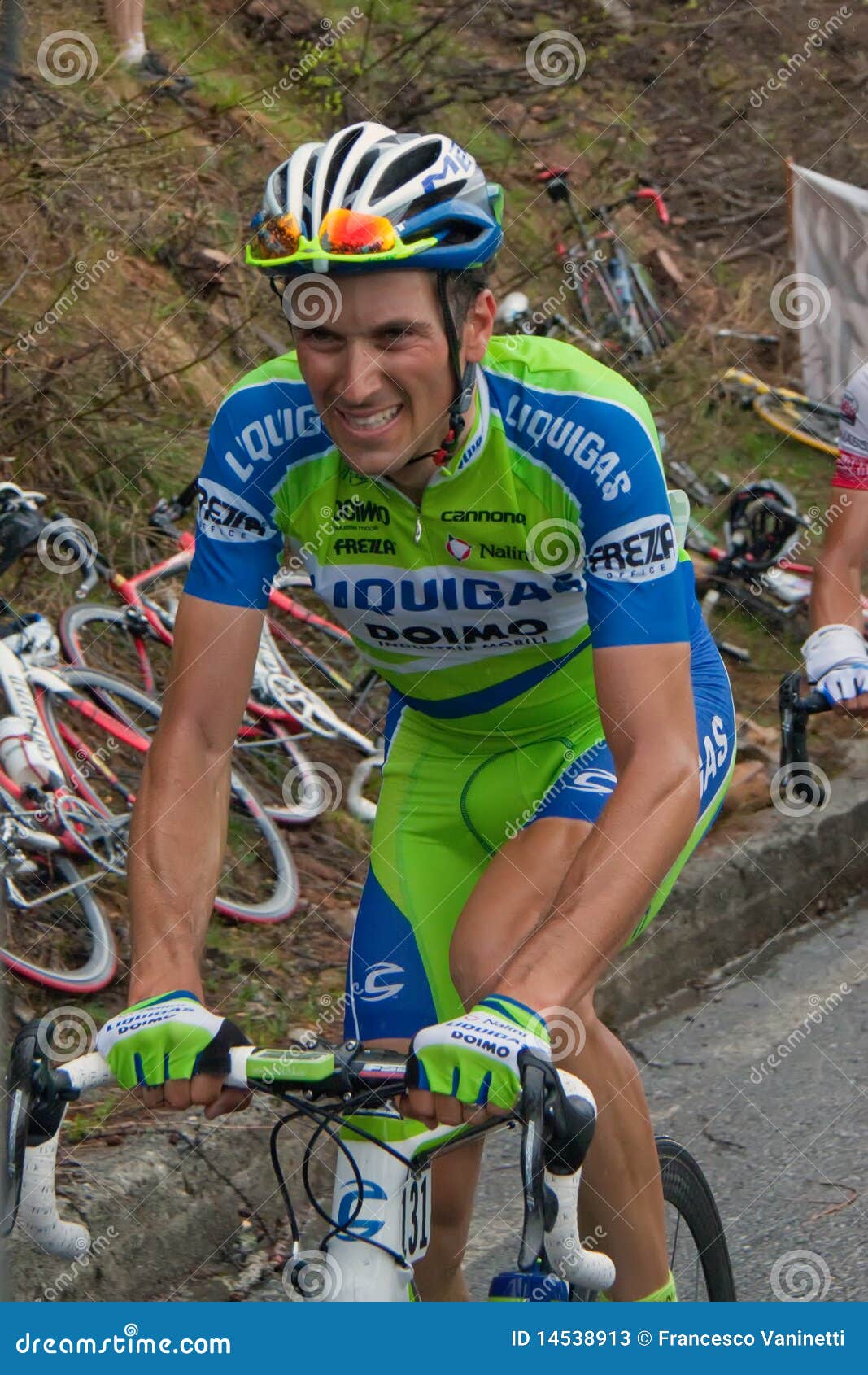 Ivan Basso - Mortirolo editorial stock photo. Image of difficulty ...
