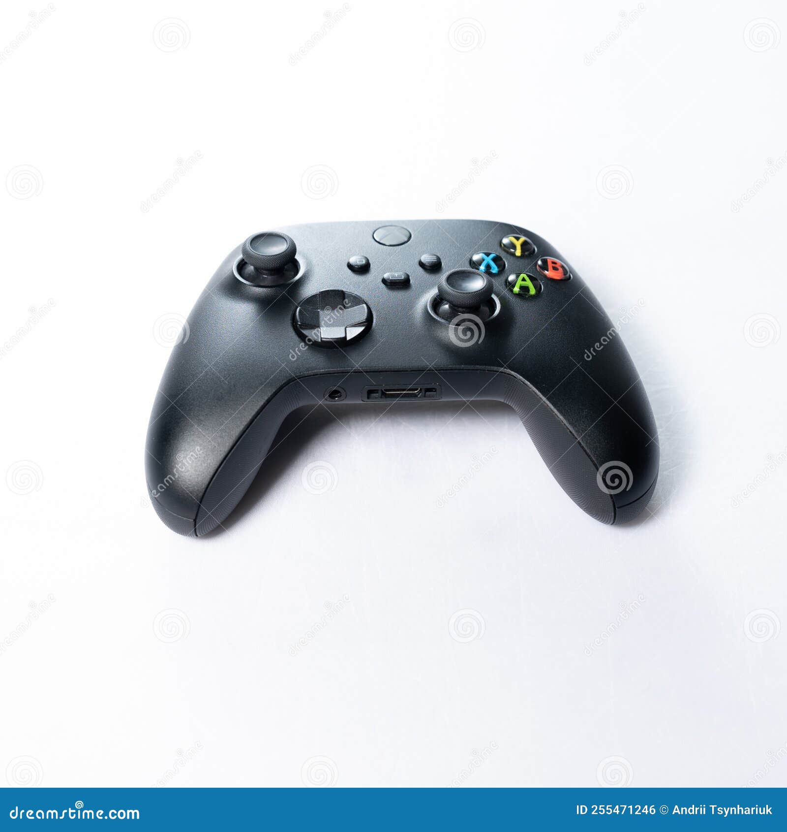 Ivano-Frankivsk, Ukraine August 14, 2022: Microsoft Xbox Wireless ...