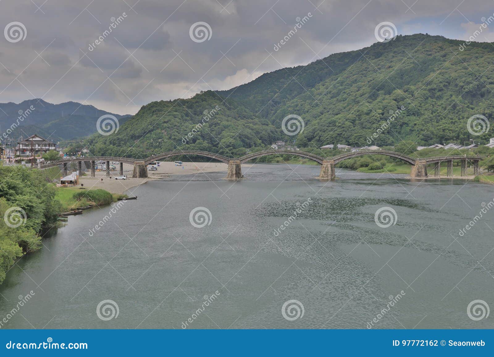 Iwakuni, Japon Le Pont De Kintai Photo stock - Image du paysage, repère ...