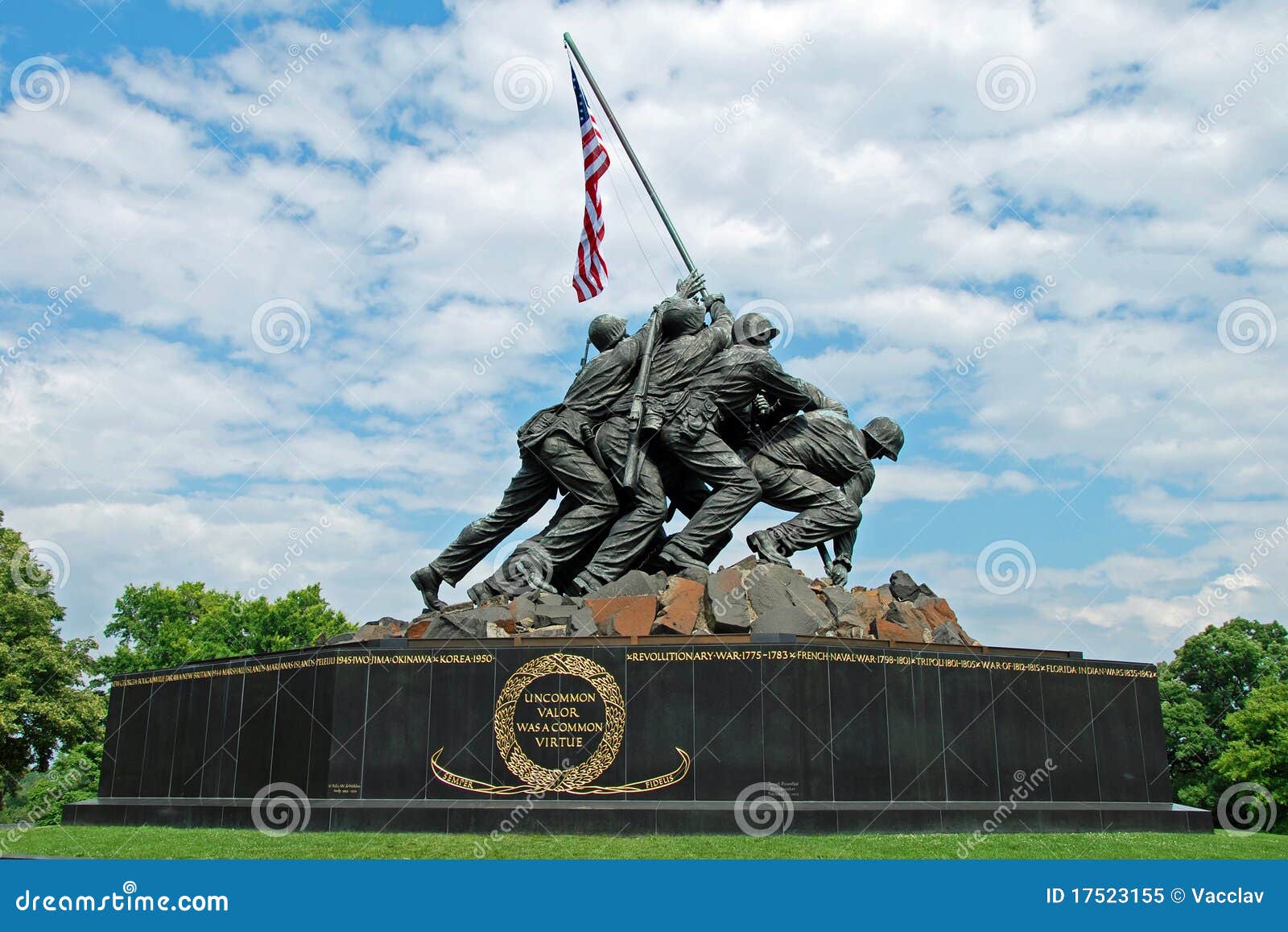 Iwo Jima Memorial in Washington DC Editorial Image - Image of group ...
