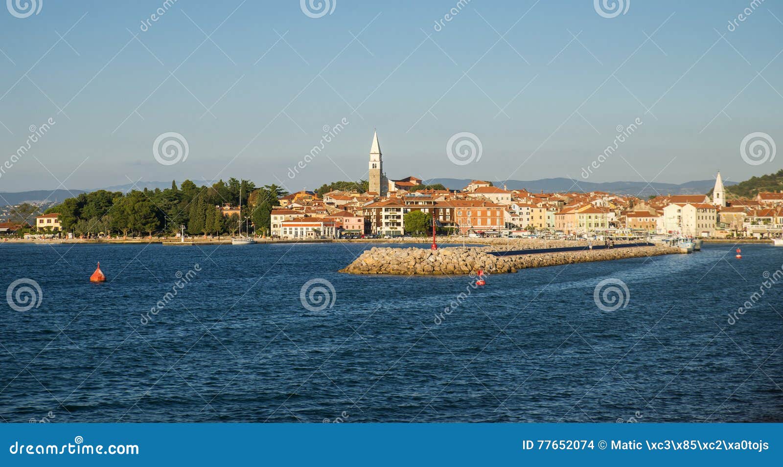Izola-Stadt, Slowenien stockfoto. Bild von nave, wandern - 77652074