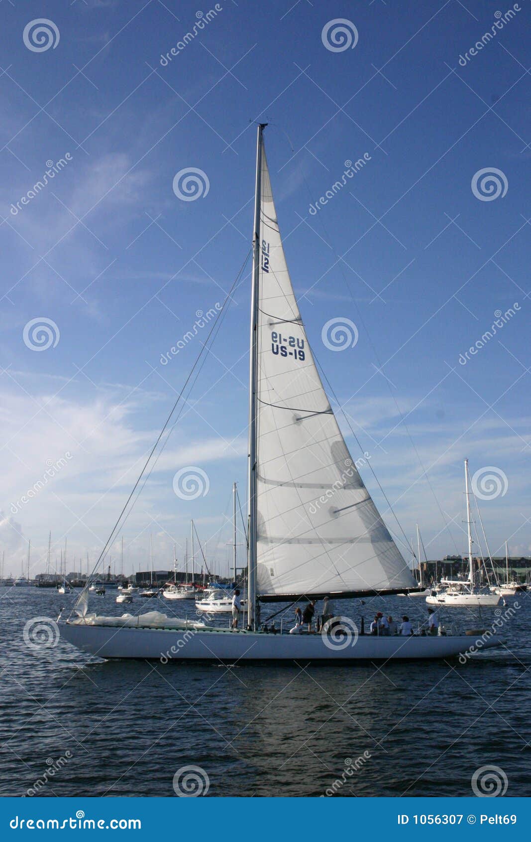 J-classe imagem de stock. Imagem de navio, céu, exterior - 1056307