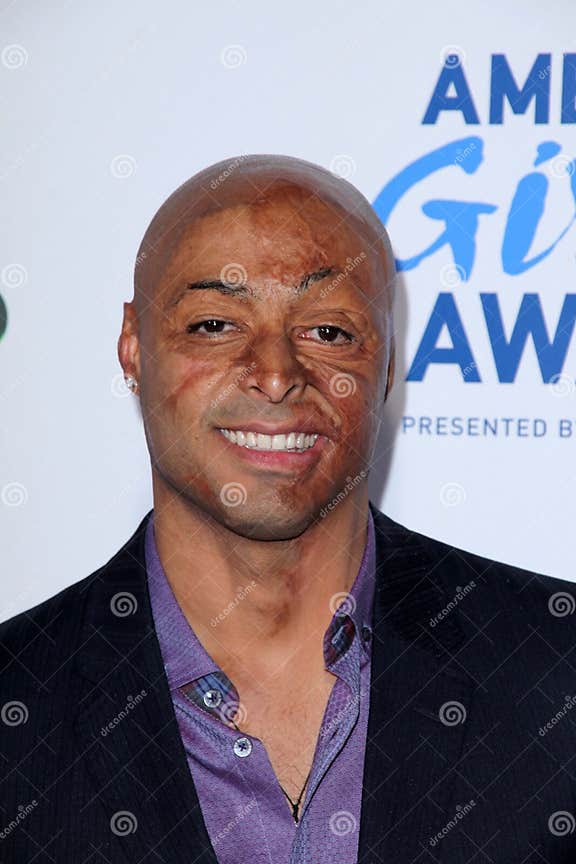 J R Martinez editorial image. Image of giving, awards - 22612530