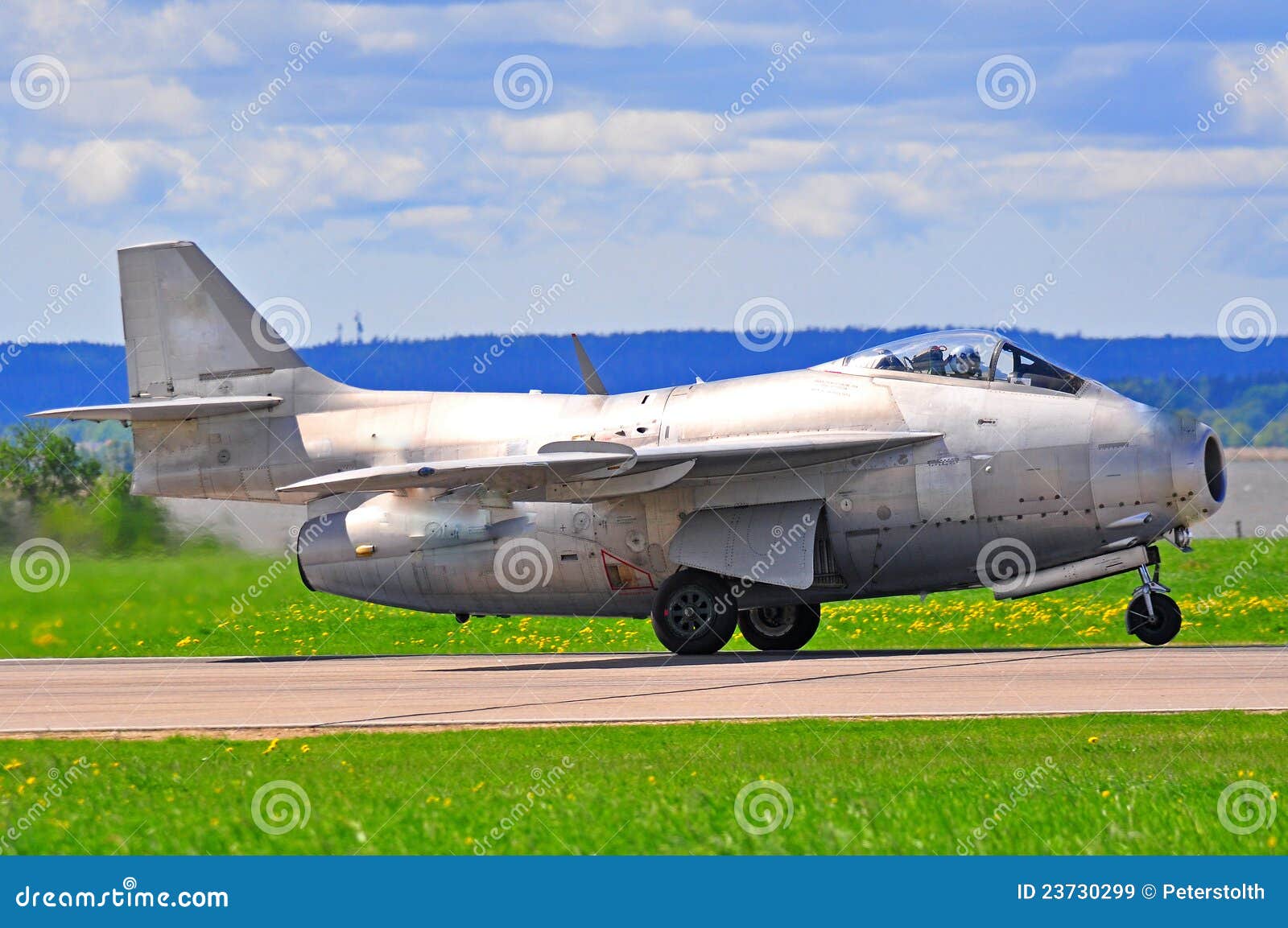 J29 Tunnan stock image. Image of tunnan, plane, force - 23730299