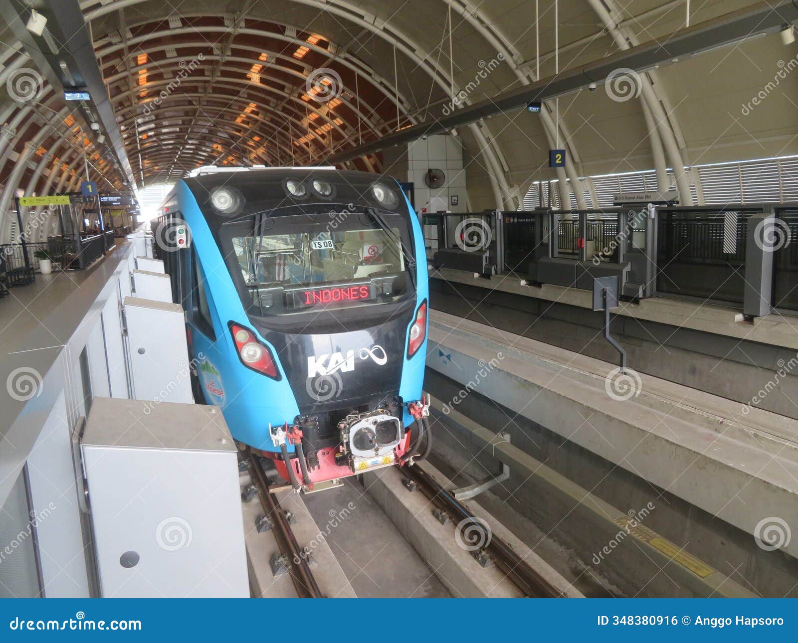 LRT Train in Station with Curved Roof Editorial Photo - Image of travel ...