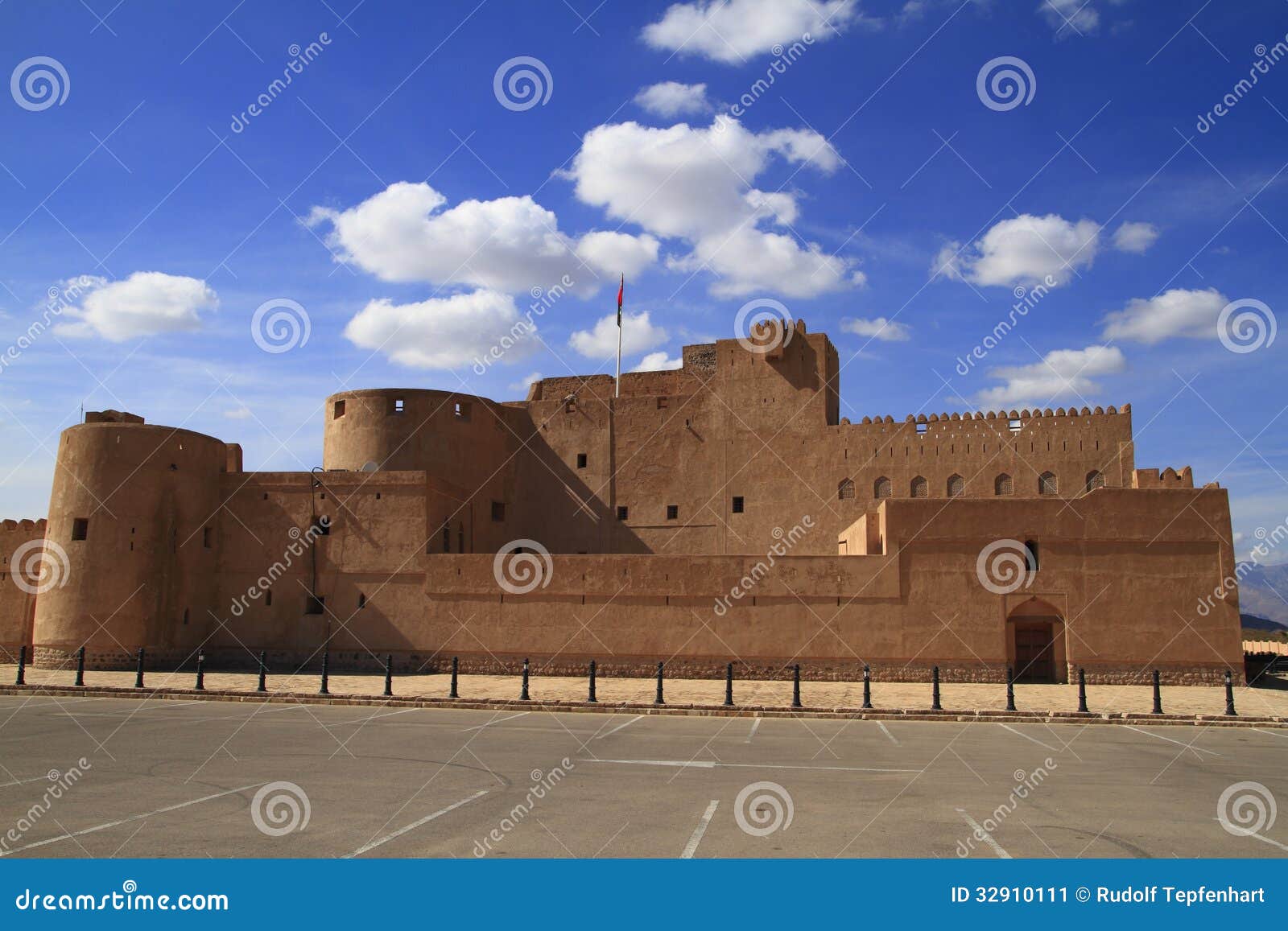 Jabrin Castle stock image. Image of islam, arabic, city - 32910111