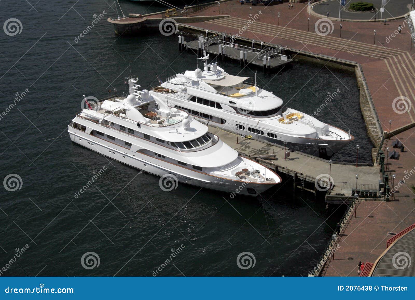 Jacht - Boot stock foto. Image of boot, roeien, stijl - 2076438