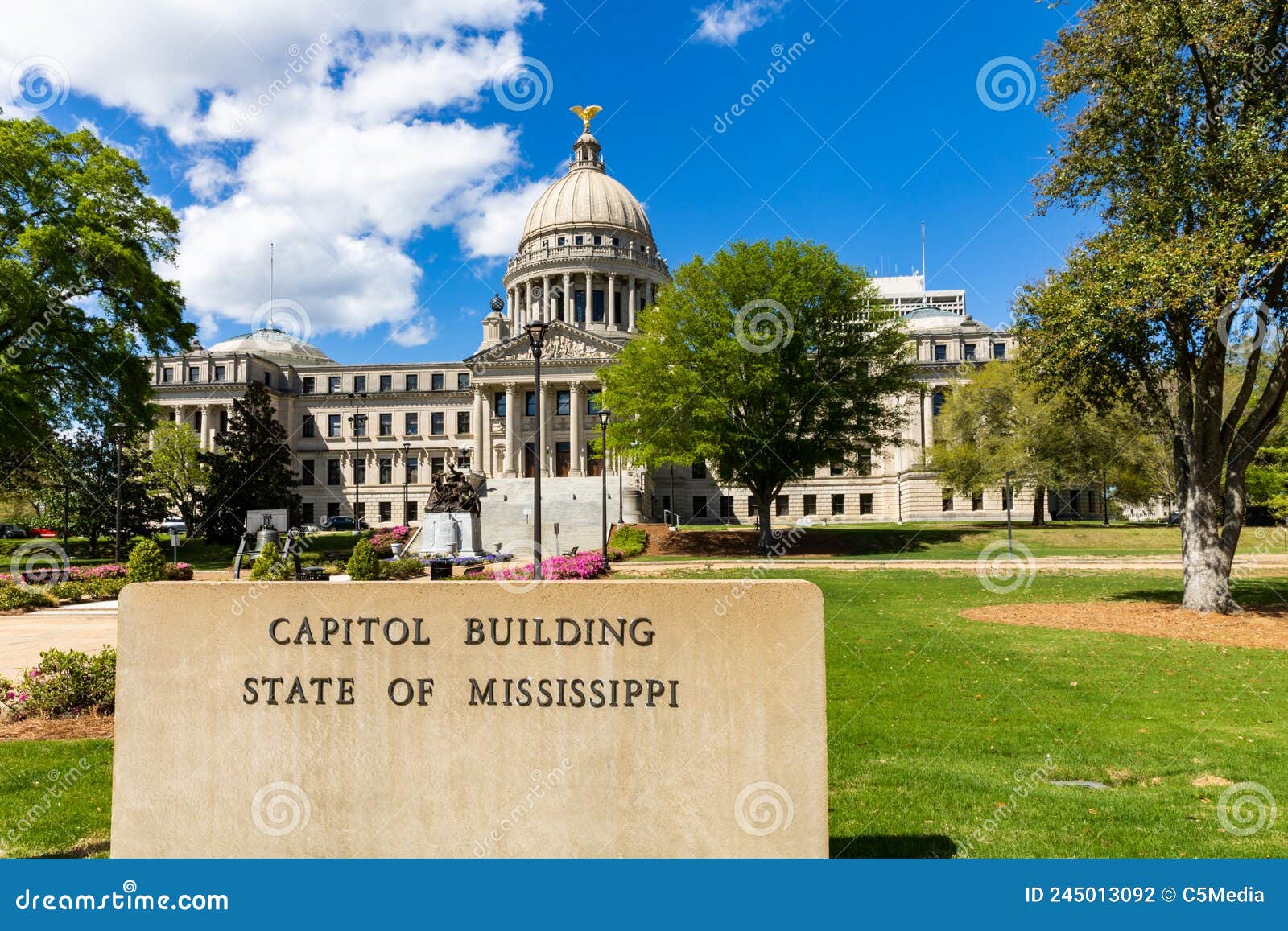 The Mississippi Capitol Building in Jackson, MS Stock Photo - Image of ...