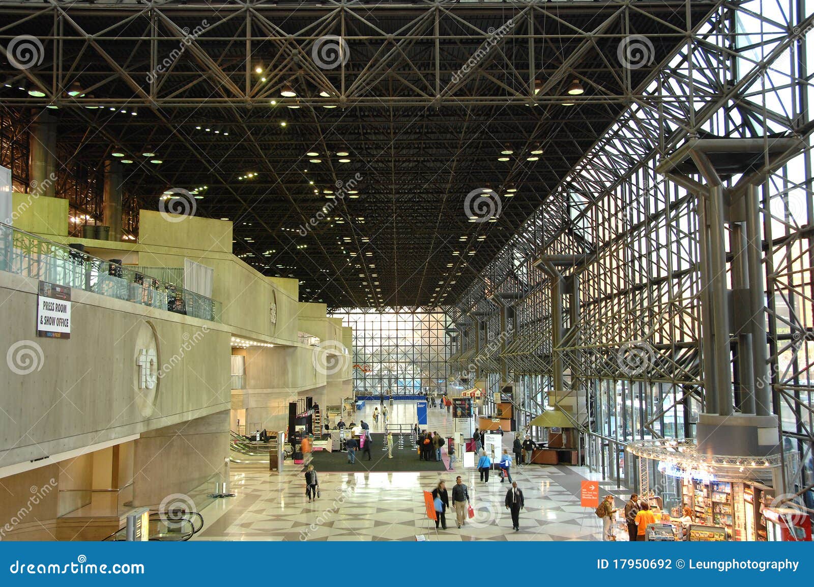 Jacob Javits Center editorial photography. Image of city - 17950692