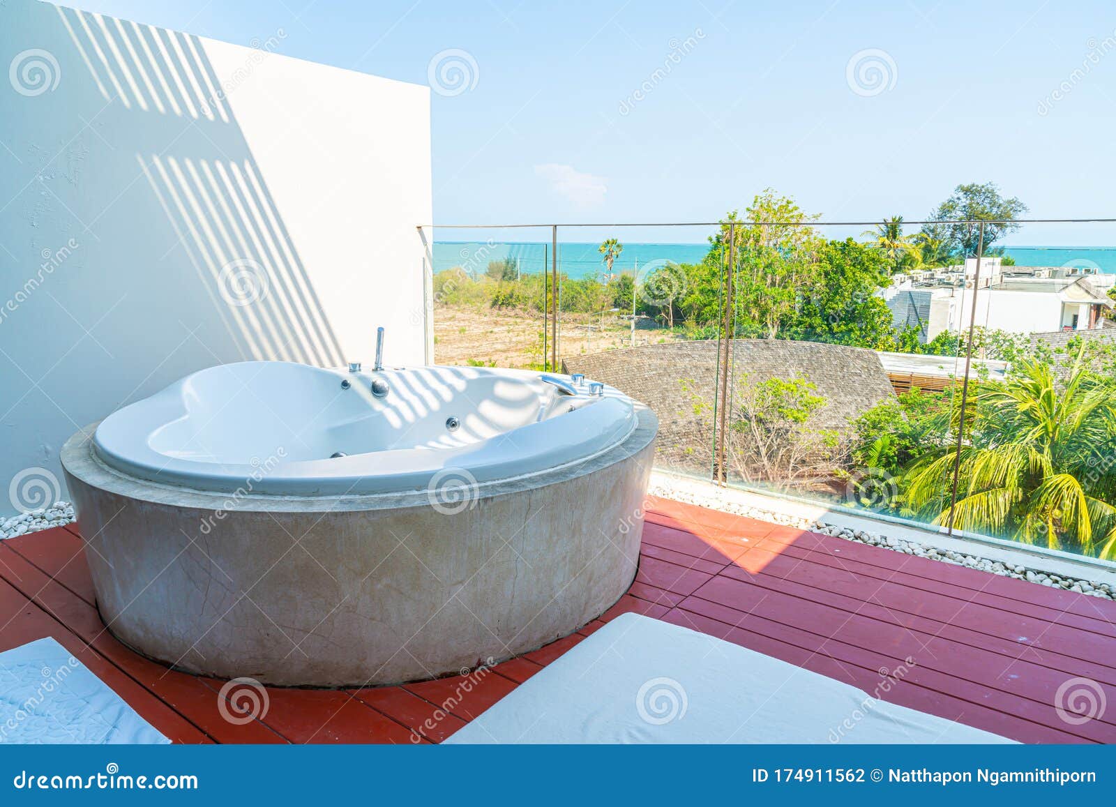 Jacuzzi Bath Tub on Balcony Stock Photo - Image of bubble, bathroom ...
