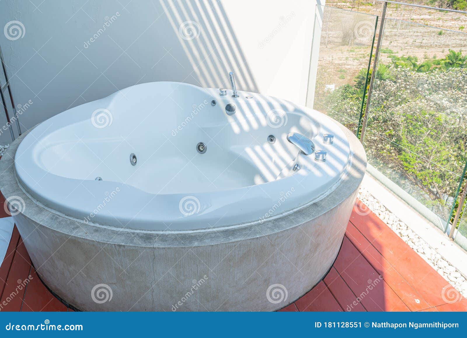 Jacuzzi Bath Tub on Balcony Stock Image - Image of fresh, beauty: 181128551