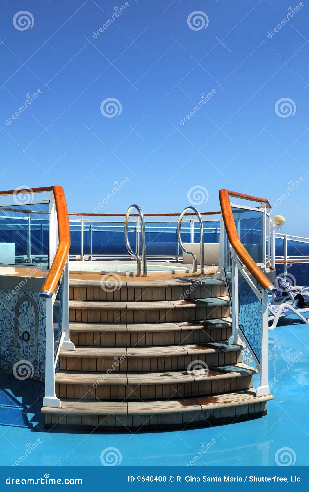 Jacuzzi Tub on a Caribbean Cruise Stock Photo - Image of caribbean ...
