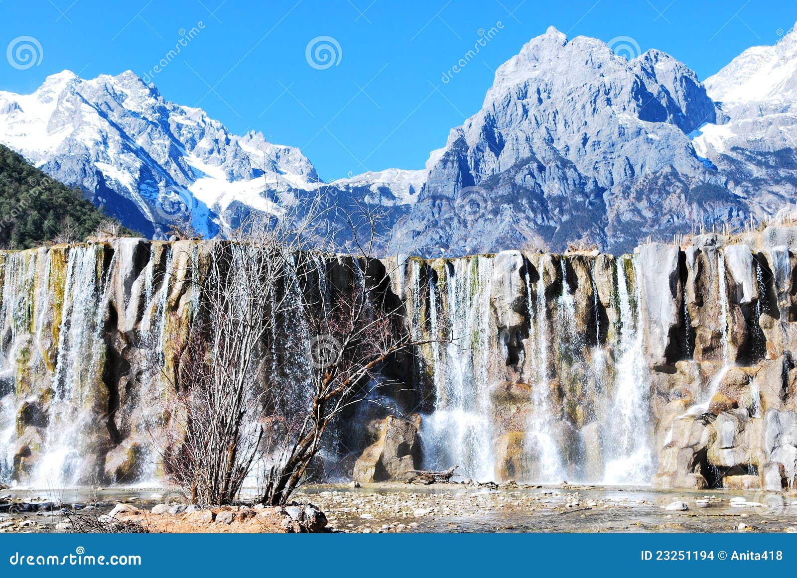 The Jade Dragon Snow Mountain Stock Photo - Image: 23251194