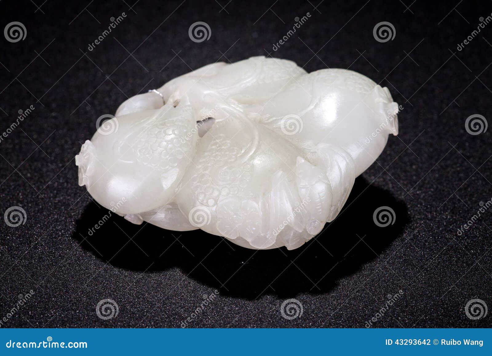 The jade hand pieces stock photo. Image of indoor, crafts - 43293642