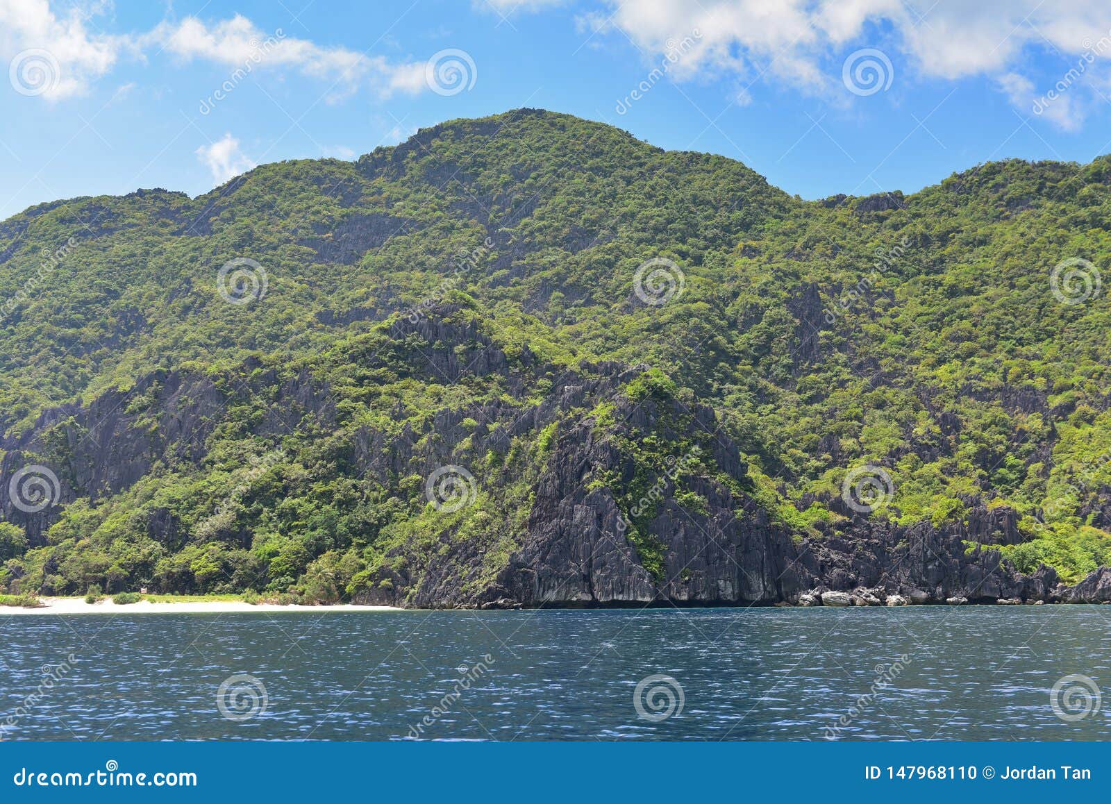 Jagged Limestone Cliffs of Matinloc Island at Palawan in Philippines ...
