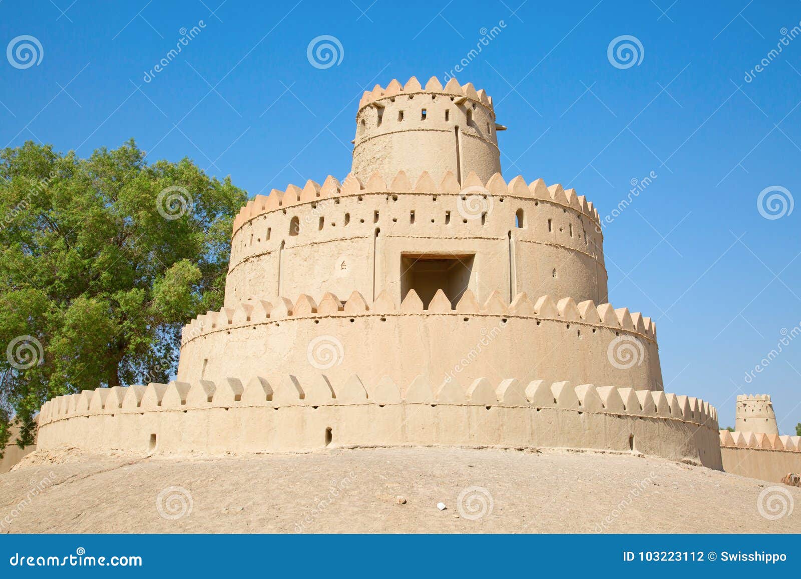 Jahili fort zdjęcie stock. Obraz złożonej z fortyfikacja - 103223112